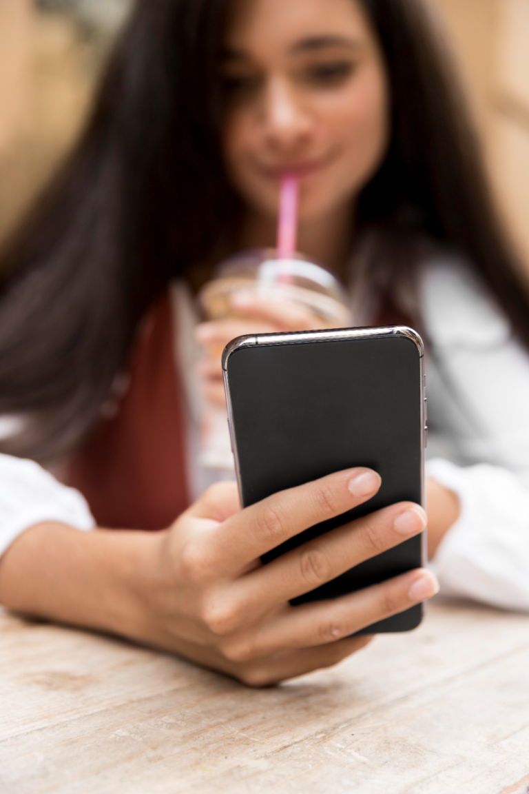 ¿ADIÓS AL CEL EN EL RECREO? PAÍSES QUE YA PROHIBIERON LAS PANTALLAS 📱 ...